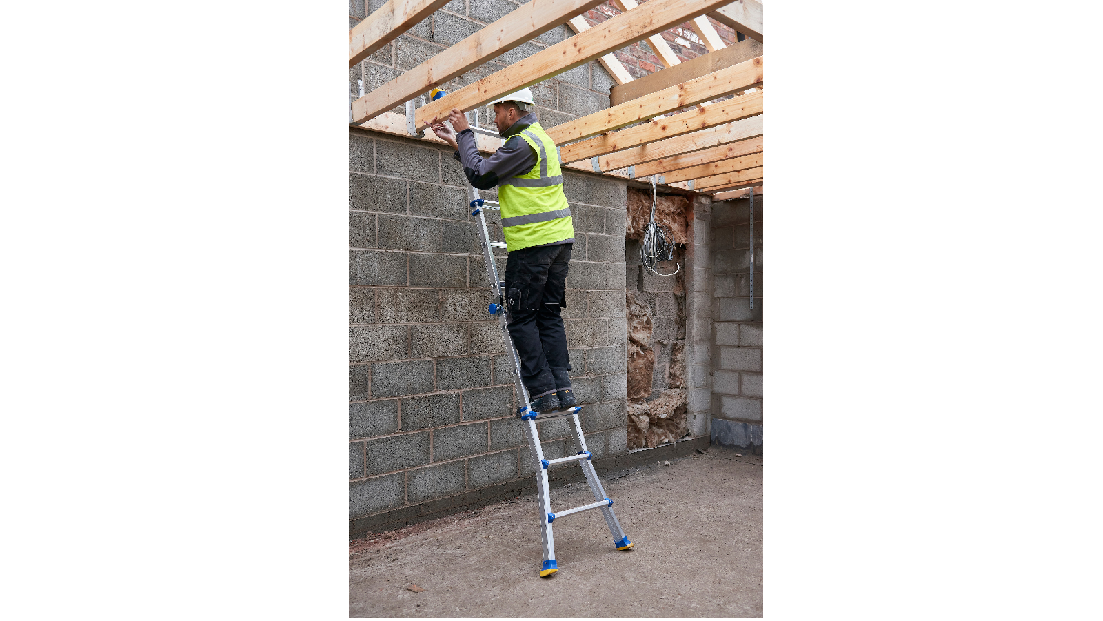 Builders' Merchants News - Werner raises its game with new telescopic ...