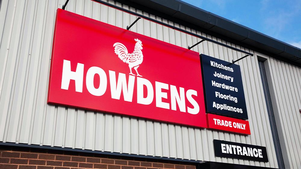 Builders' Merchants News - Howdens celebrates 800th UK depot opening