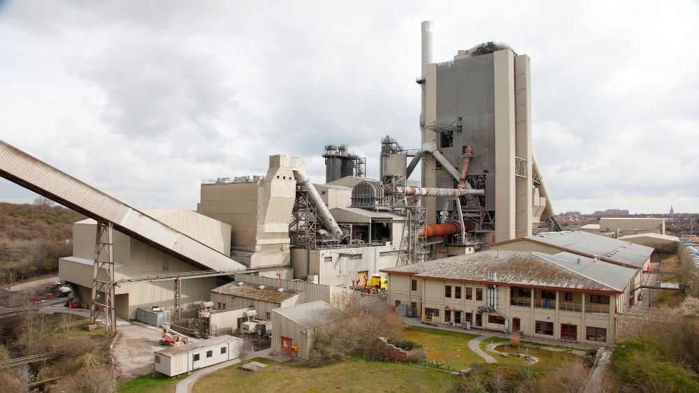 Builders' Merchants News - CEMEX invests £18 million to phase out ...