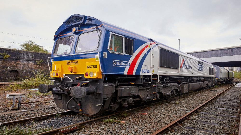 Builders' Merchants News - CEMEX transports two million tonnes by rail ...