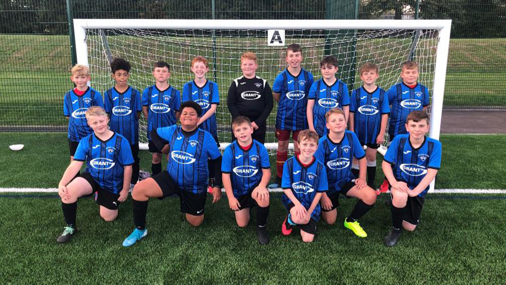 Builders' Merchants News - Grant UK sponsors Devizes Town for 20/21 season