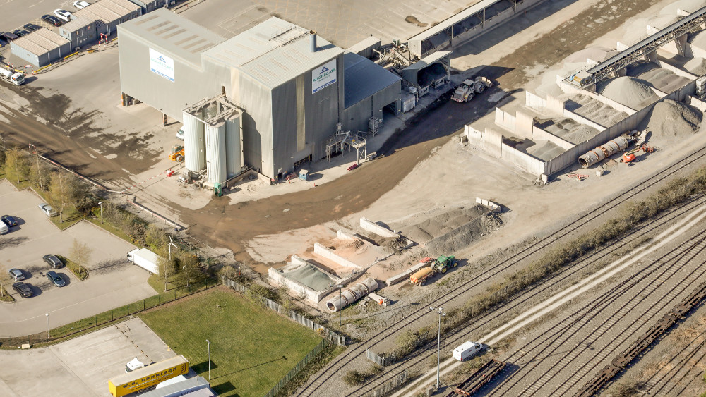 Builders' Merchants News - Aggregate Industries’ Contracting Division ...